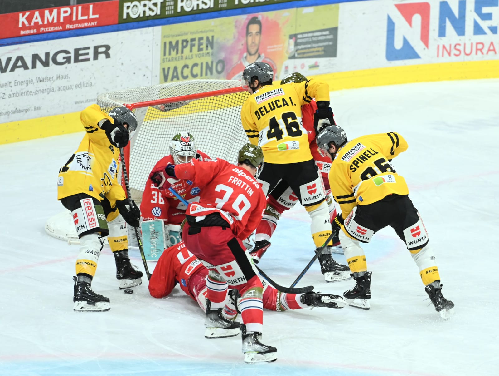 28.10.2022 - HCB Südtirol Alperia - HC Pustertal Wölfe HC Falkensteiner ...